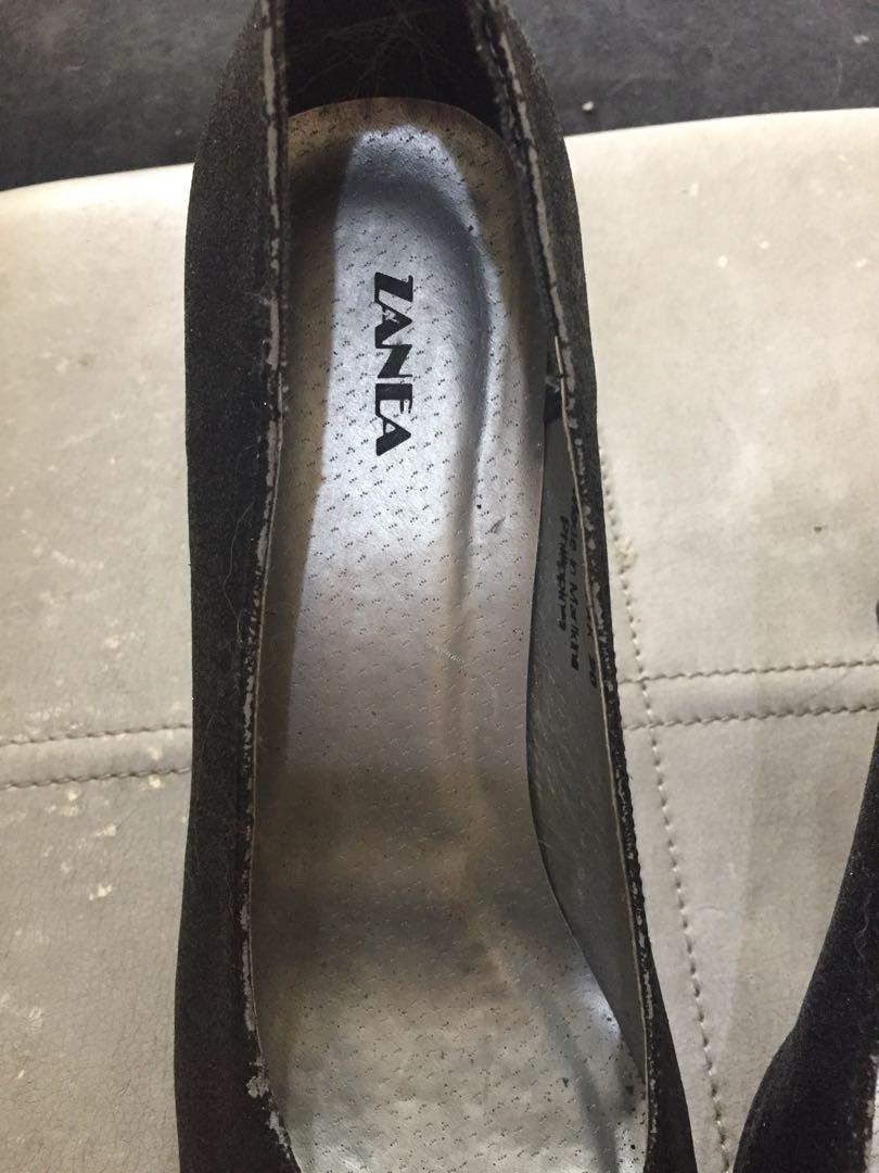 Zane black shimmering, Women's Fashion, Footwear, Heels on Carousell