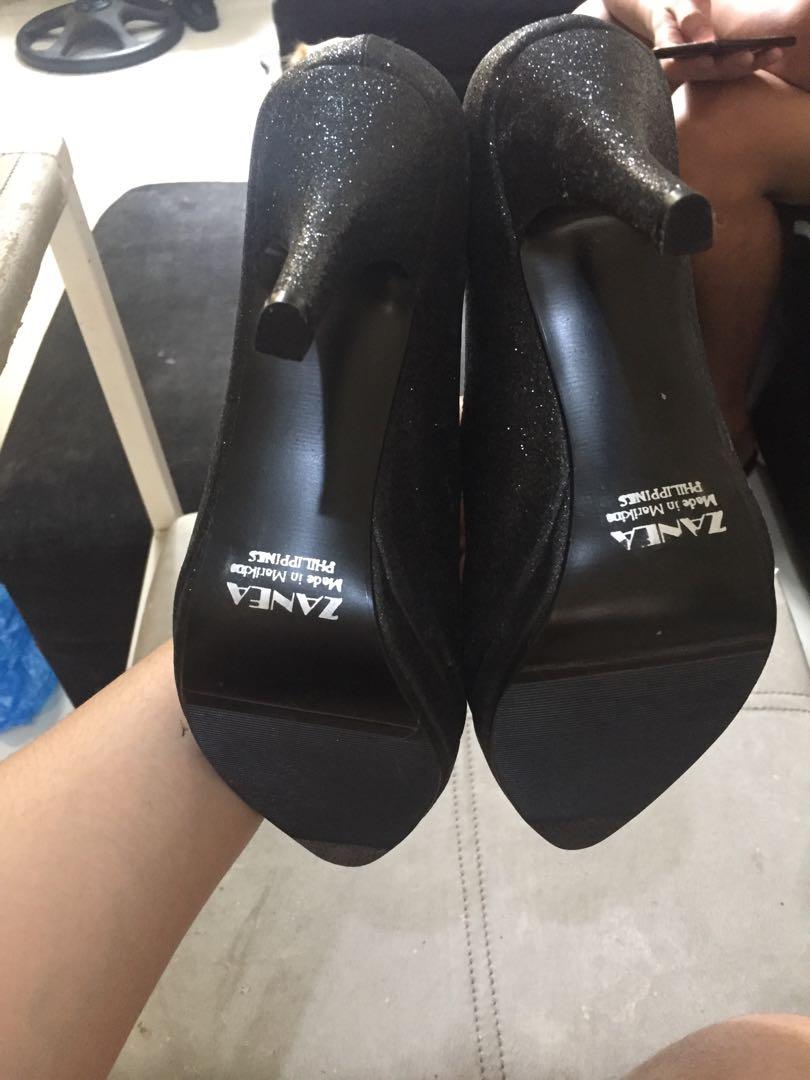 Zane black shimmering, Women's Fashion, Footwear, Heels on Carousell