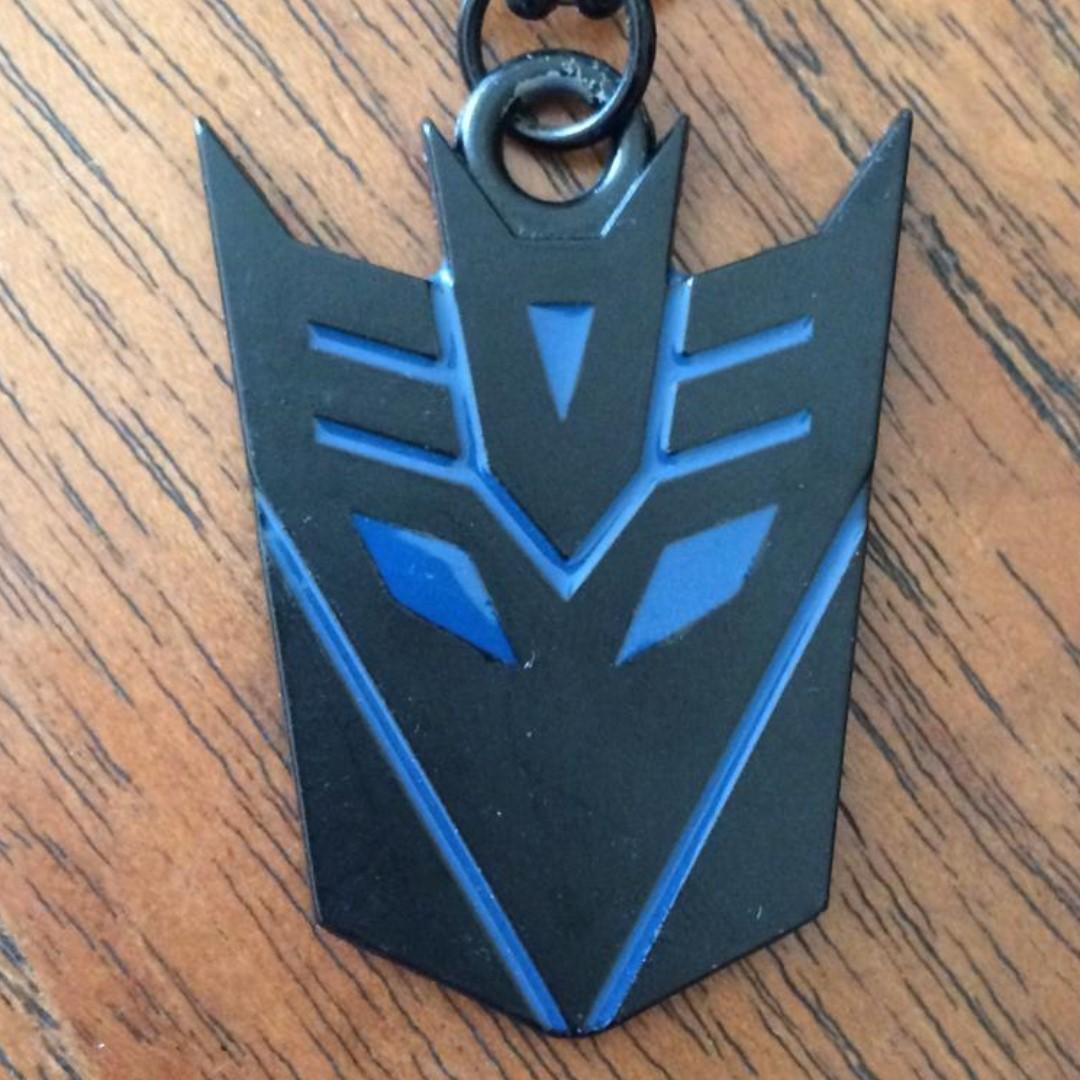 Decepticon Pendant Necklace, Hobbies & Toys, Memorabilia & Collectibles ...