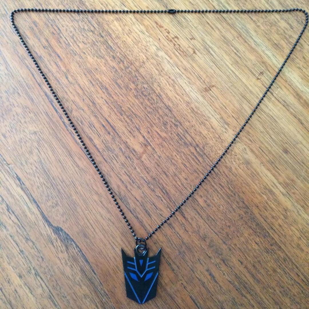 Decepticon Pendant Necklace, Hobbies & Toys, Memorabilia & Collectibles ...