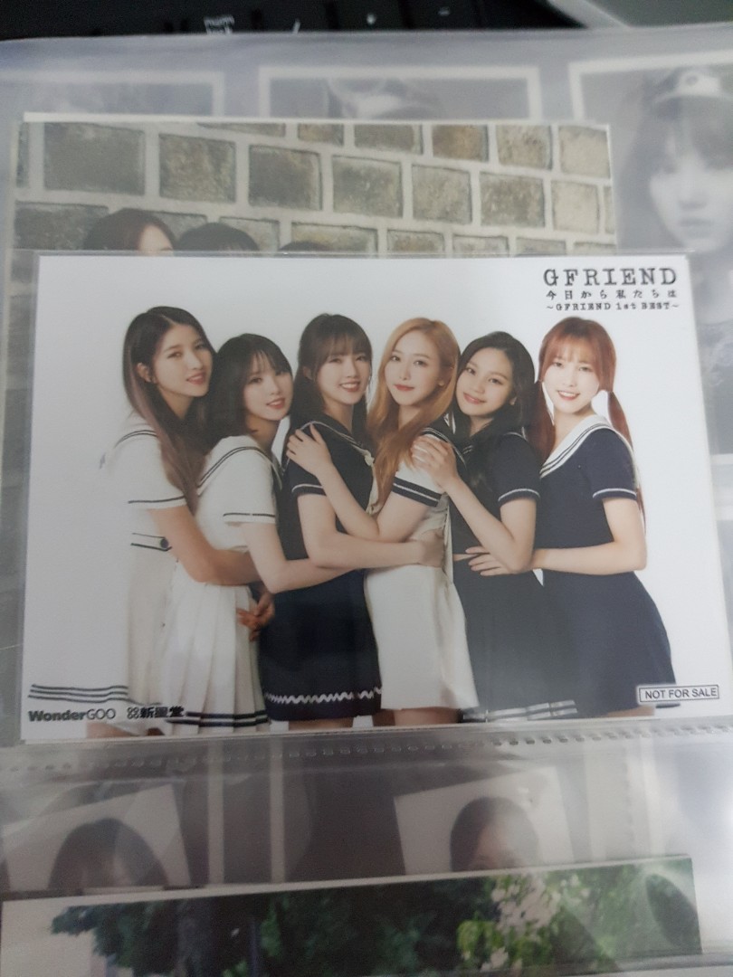 Gfriend First Japanese album limited photo, Hobbies & Toys ...