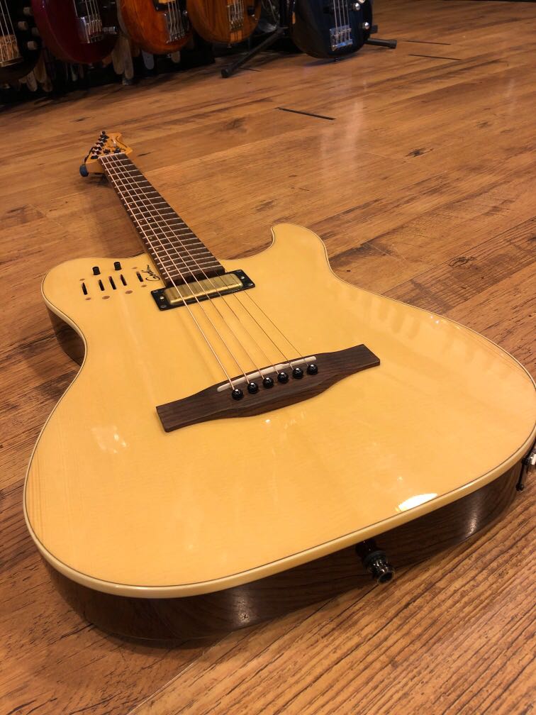 Godin Acousticaster Natural deluxe, Hobbies & Toys, Music & Media ...