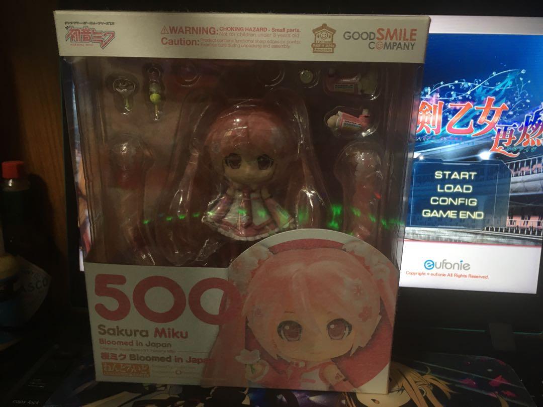 Nendoroid 500 Sakura Miku: Bloomed in Japan, Toys & Games, Bricks ...