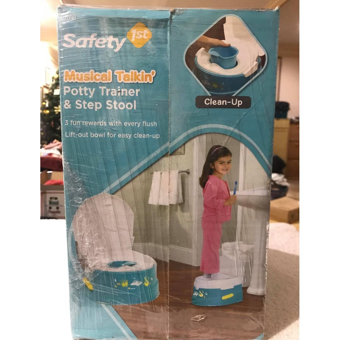 Safety 1st Musical Talkin Potty Trainer and Step Stool - Blue, Babies ...