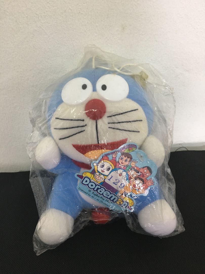 Doraemon plushie, Hobbies & Toys, Toys & Games on Carousell