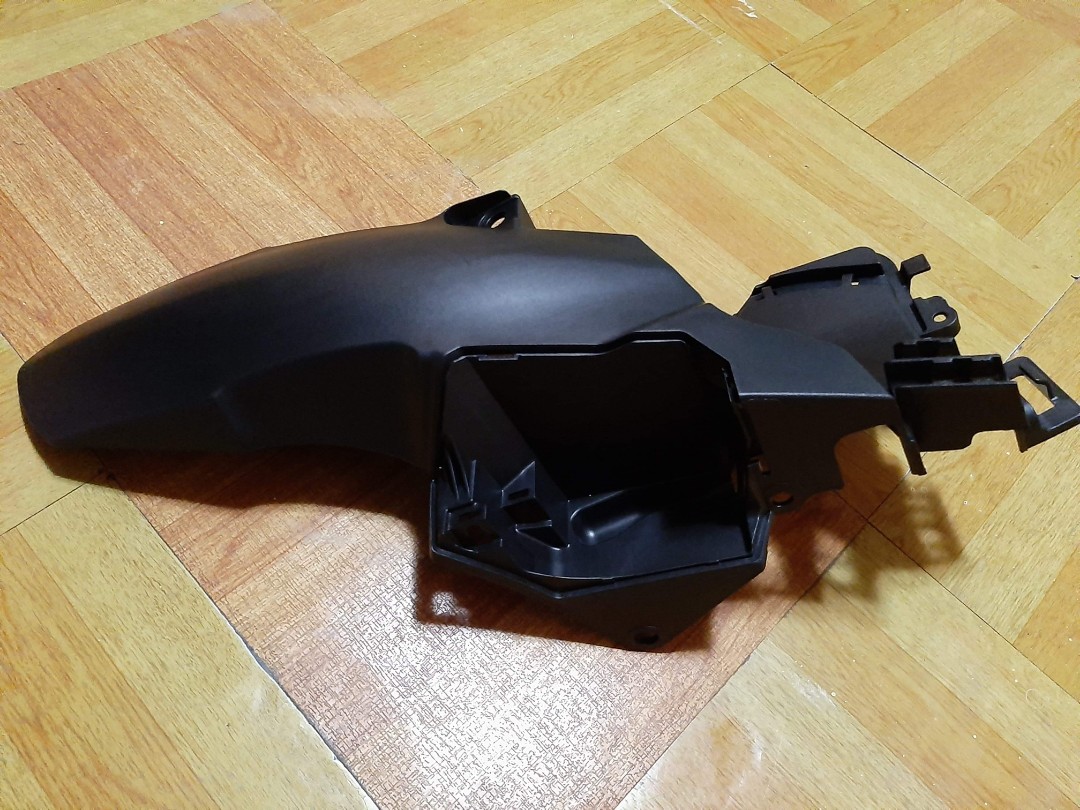 HONDA CLICK 125 OEM TIRE HUGGER, Motorbikes, Motorbike Parts ...