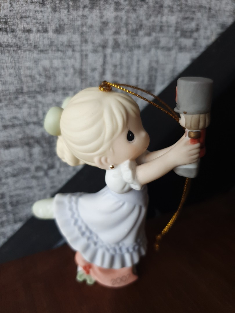 Precious Moments Figurine, Women's Fashion, Jewelry & Organisers ...