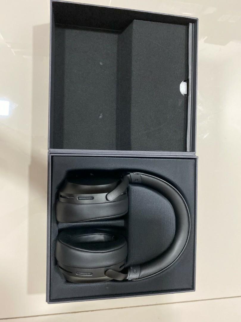 Sony MDR-Z7M2 Headphones, Audio, Headphones & Headsets on Carousell