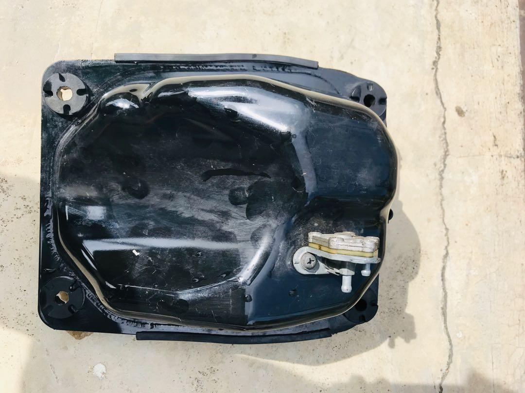 Yamaha lc fuel tank V1, Motorbikes on Carousell