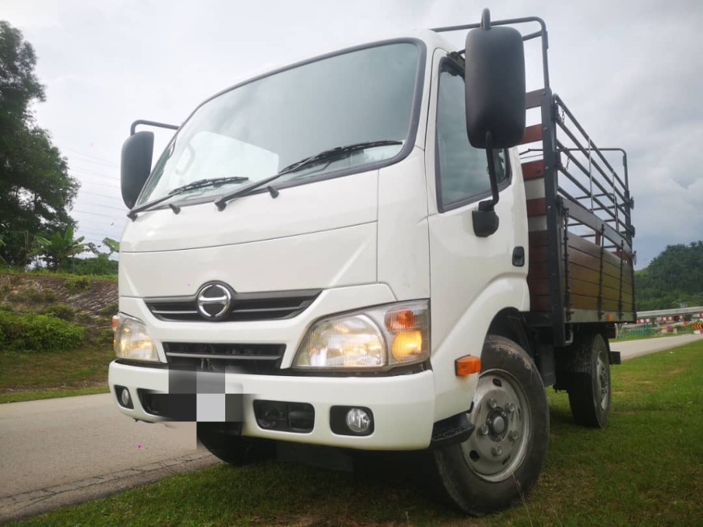 2017 Hino 300 Series 4.0 Wooden Cargo Lorry, Cars, Cars for Sale on Carousell
