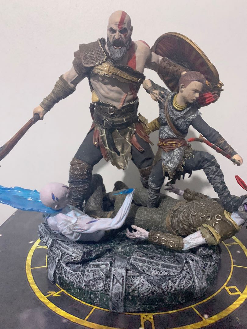 God of War Collectors Edition Statue, Hobbies & Toys, Toys & Games on ...
