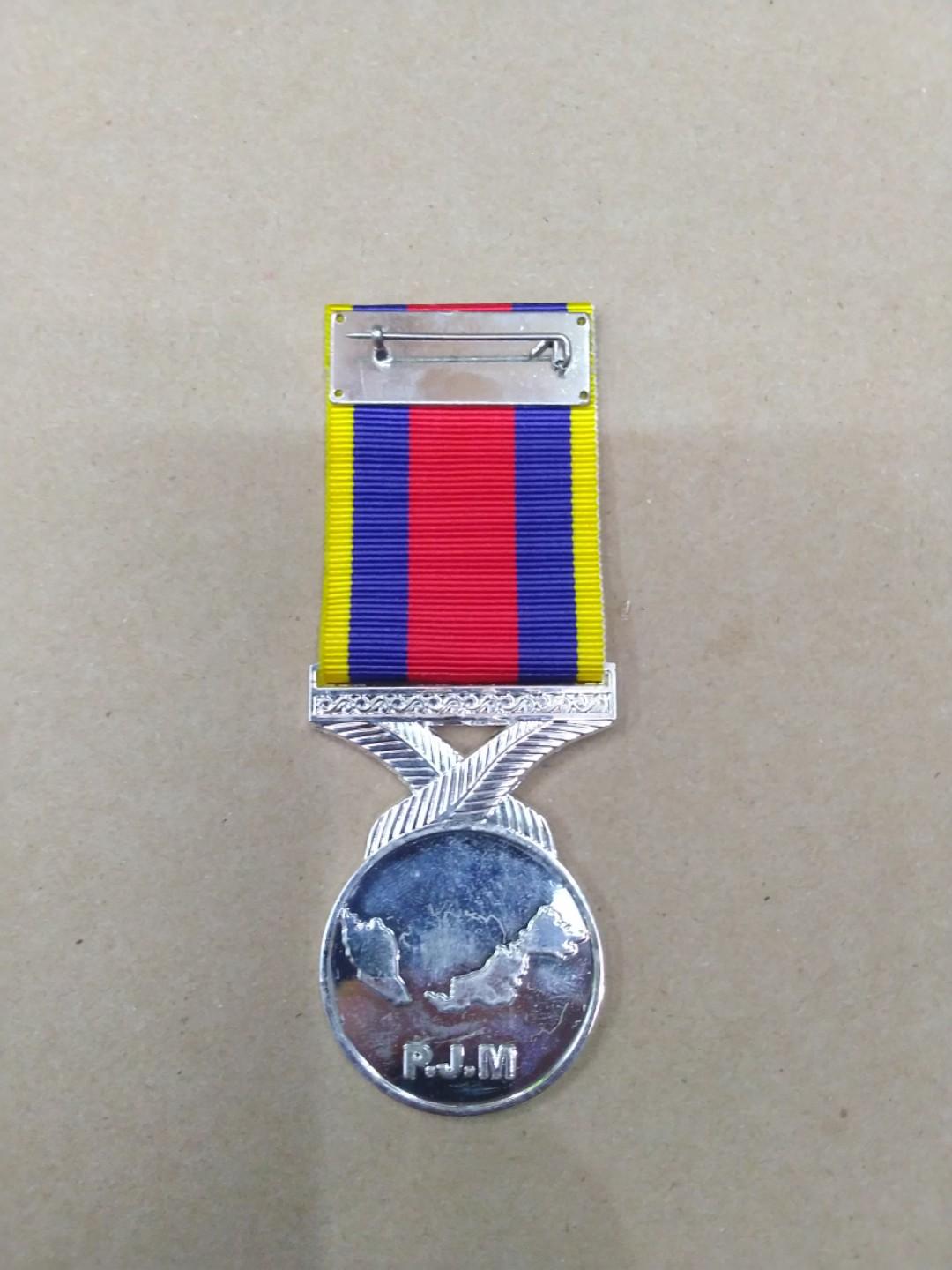 Medal PJM (darurat), Men's Fashion, Muslim Wear, Accessories on Carousell