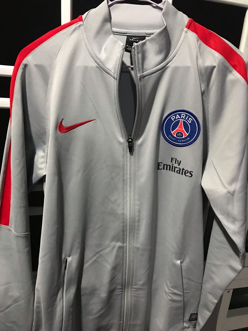 Nike PSG Jacket, Men's Fashion, Coats, Jackets and Outerwear on Carousell