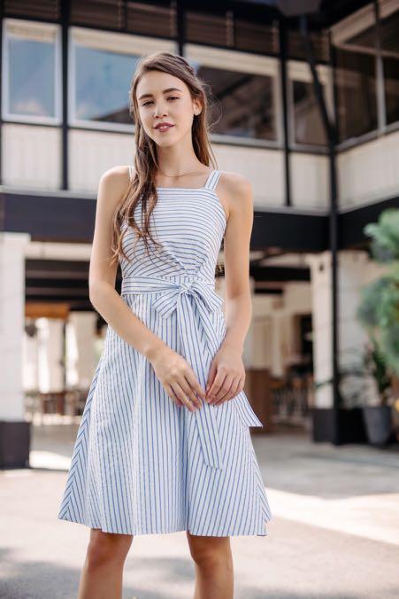 BNWT Thread Theory When Parallel Meets Dress in Blue, Women's Fashion ...