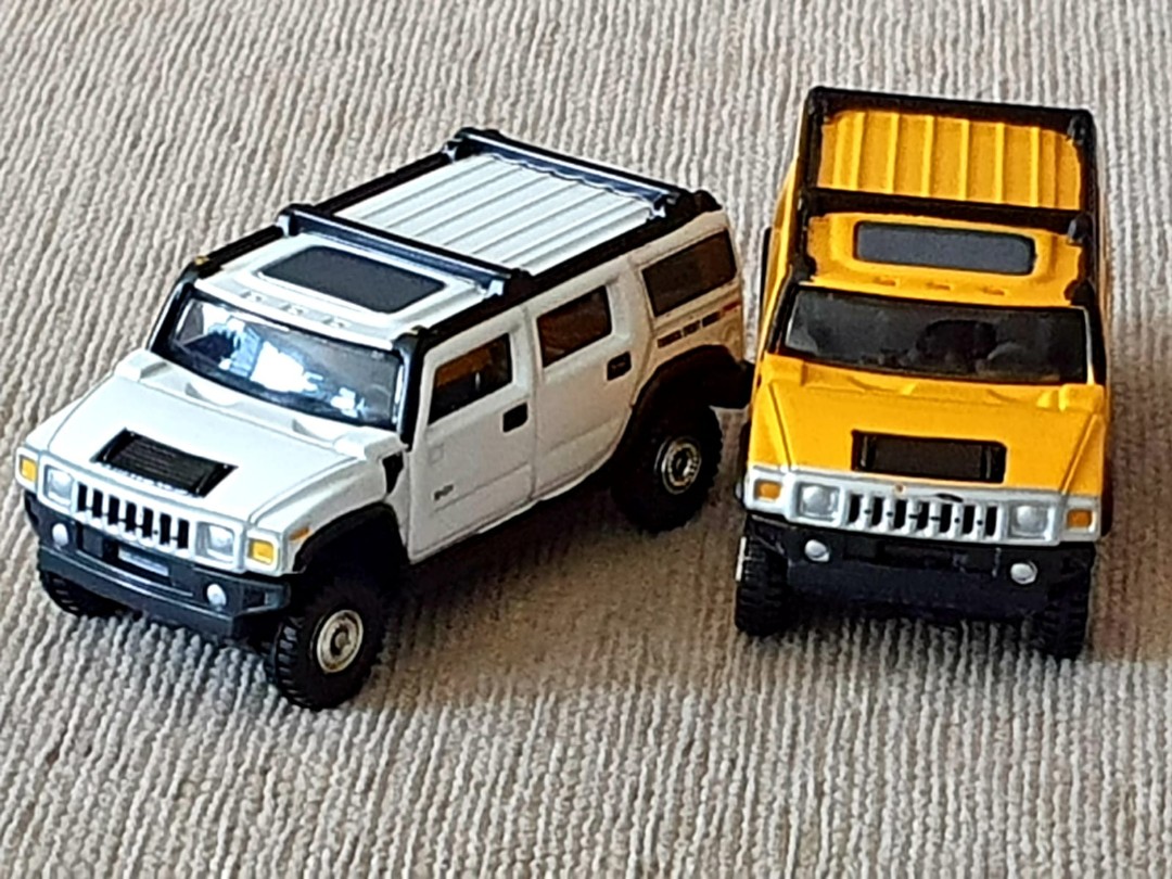 Tomica Hummer H2 Set, Hobbies & Toys, Toys & Games on Carousell