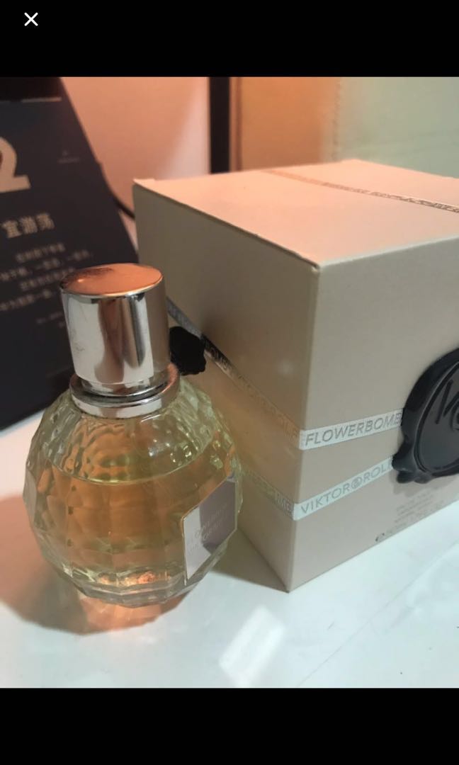 V&R flowerbomb, Beauty & Personal Care, Fragrance & Deodorants on Carousell