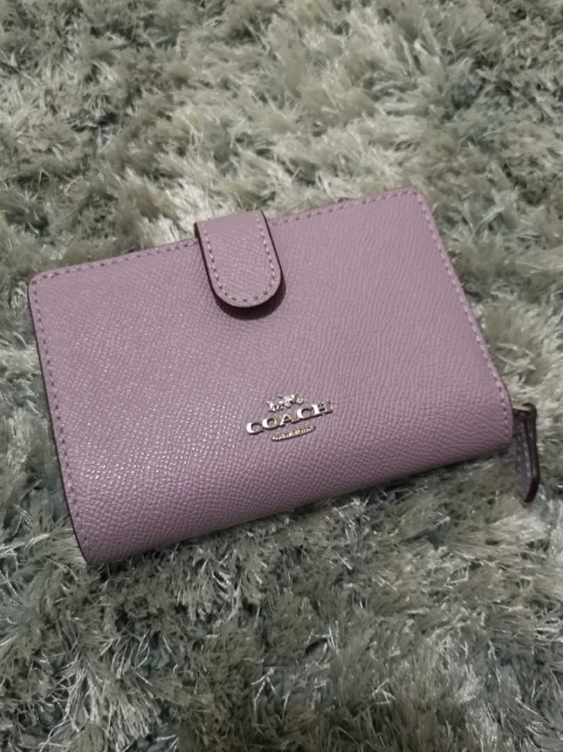 Coach medium bifold wallet, Women's Fashion, Bags & Wallets, Wallets ...