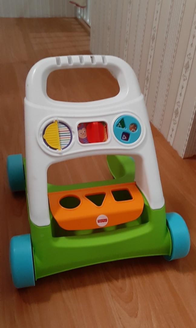 Fisher Price baby walker, Bayi & Anak, Mainan & Baby Walker di Carousell