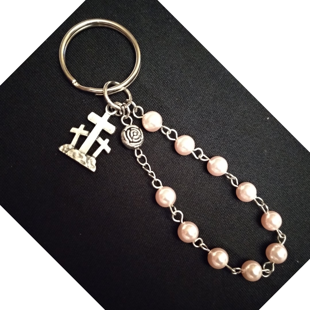 Handmade single decade rosary keychain, Everything Else on Carousell