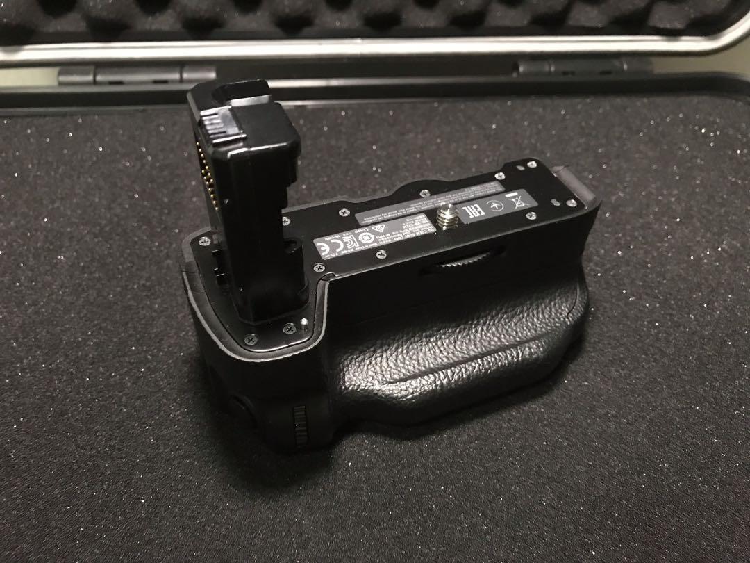 Sony A7II + Vertical Grip, Photography, Cameras on Carousell