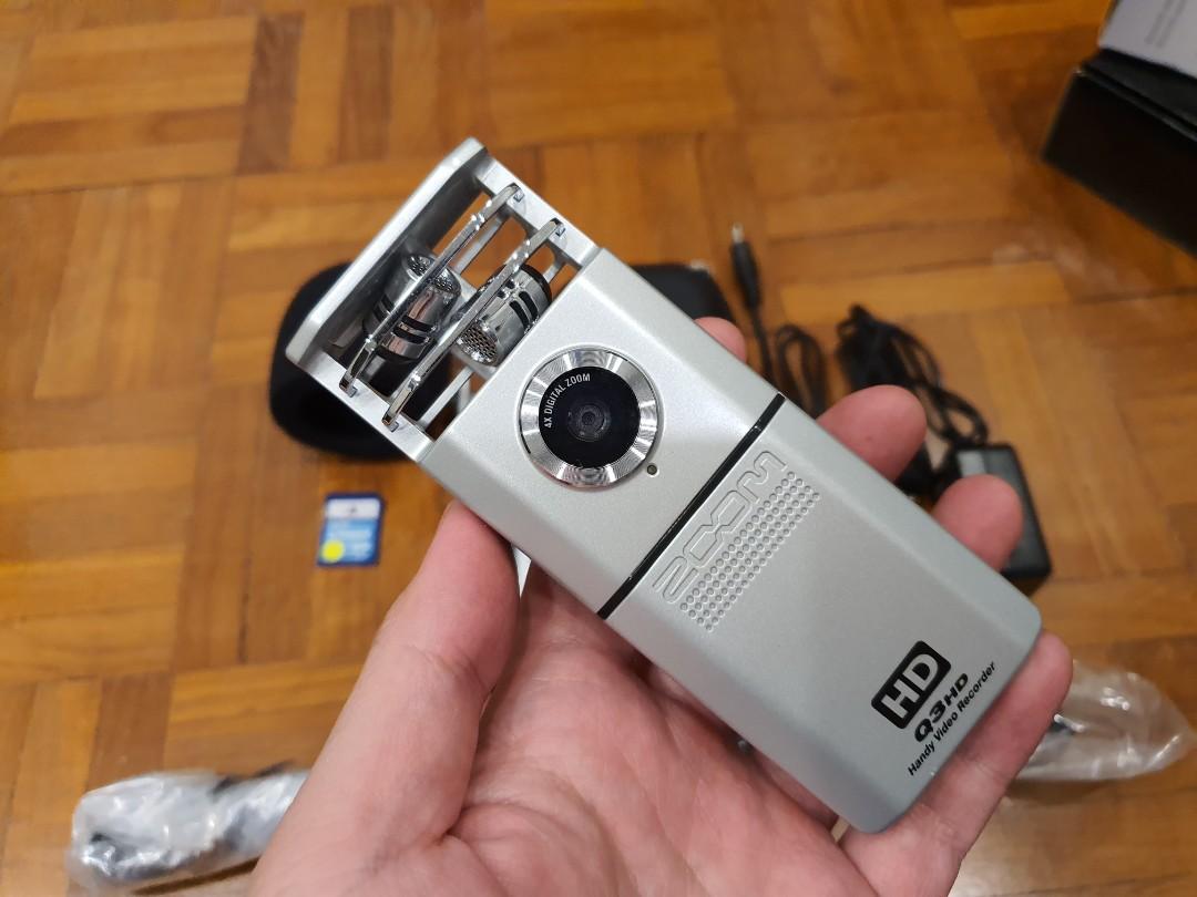 Zoom Q3 1080HD video recorder + stereo sound, Photography, Video Cameras on Carousell
