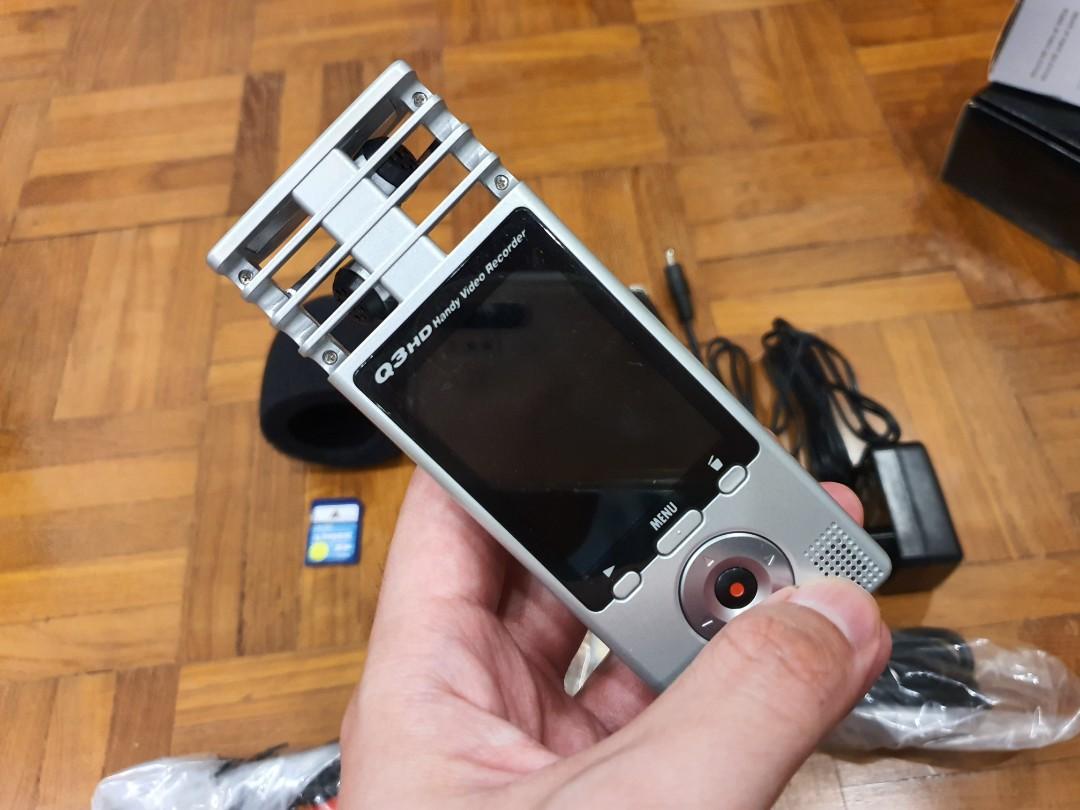 Zoom Q3 1080HD video recorder + stereo sound, Photography, Video Cameras on Carousell