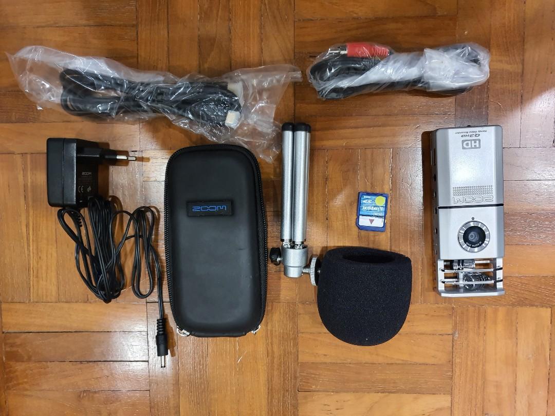 Zoom Q3 1080HD video recorder + stereo sound, Photography, Video Cameras on Carousell
