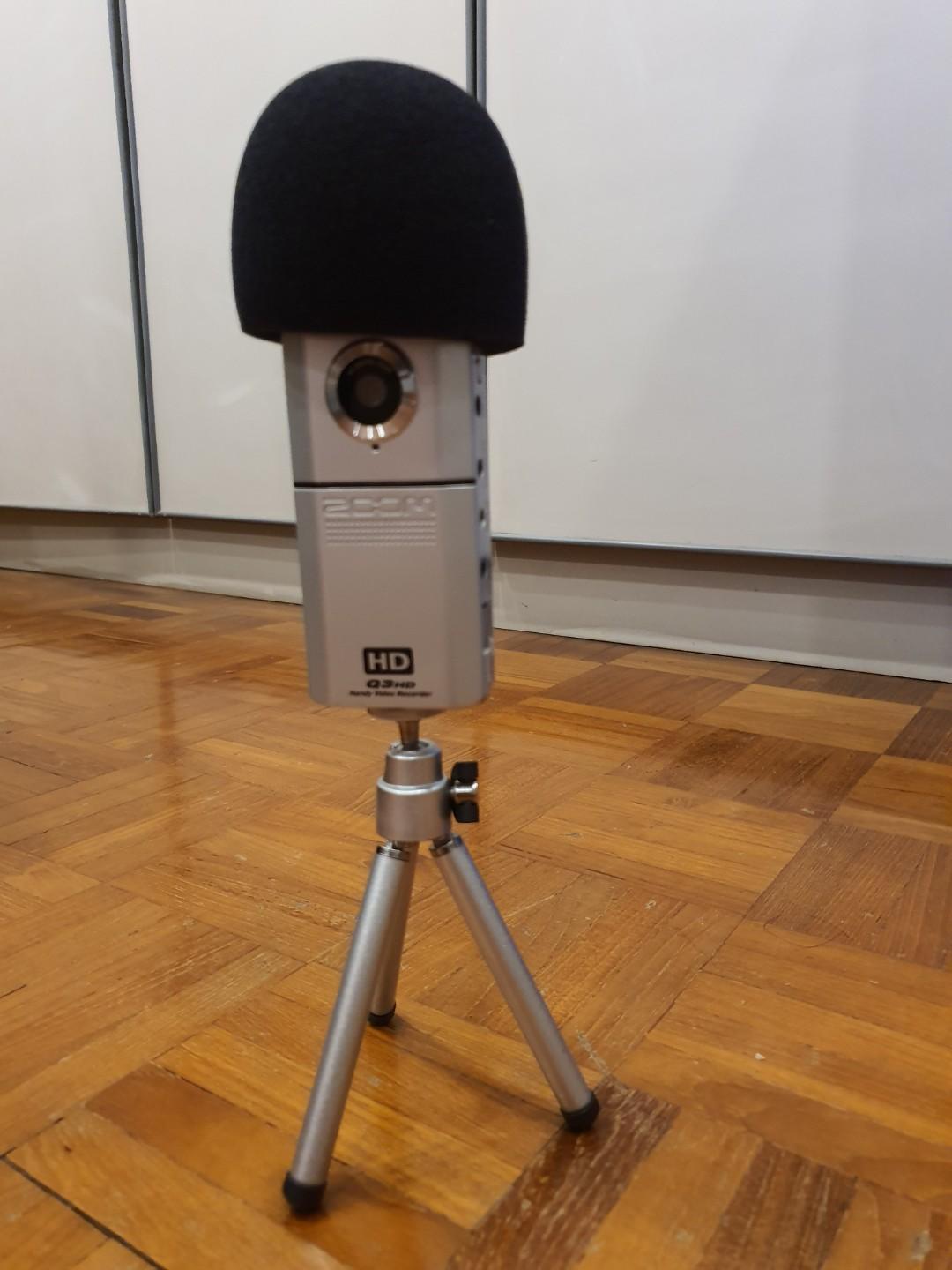 Zoom Q3 1080HD video recorder + stereo sound, Photography, Video Cameras on Carousell