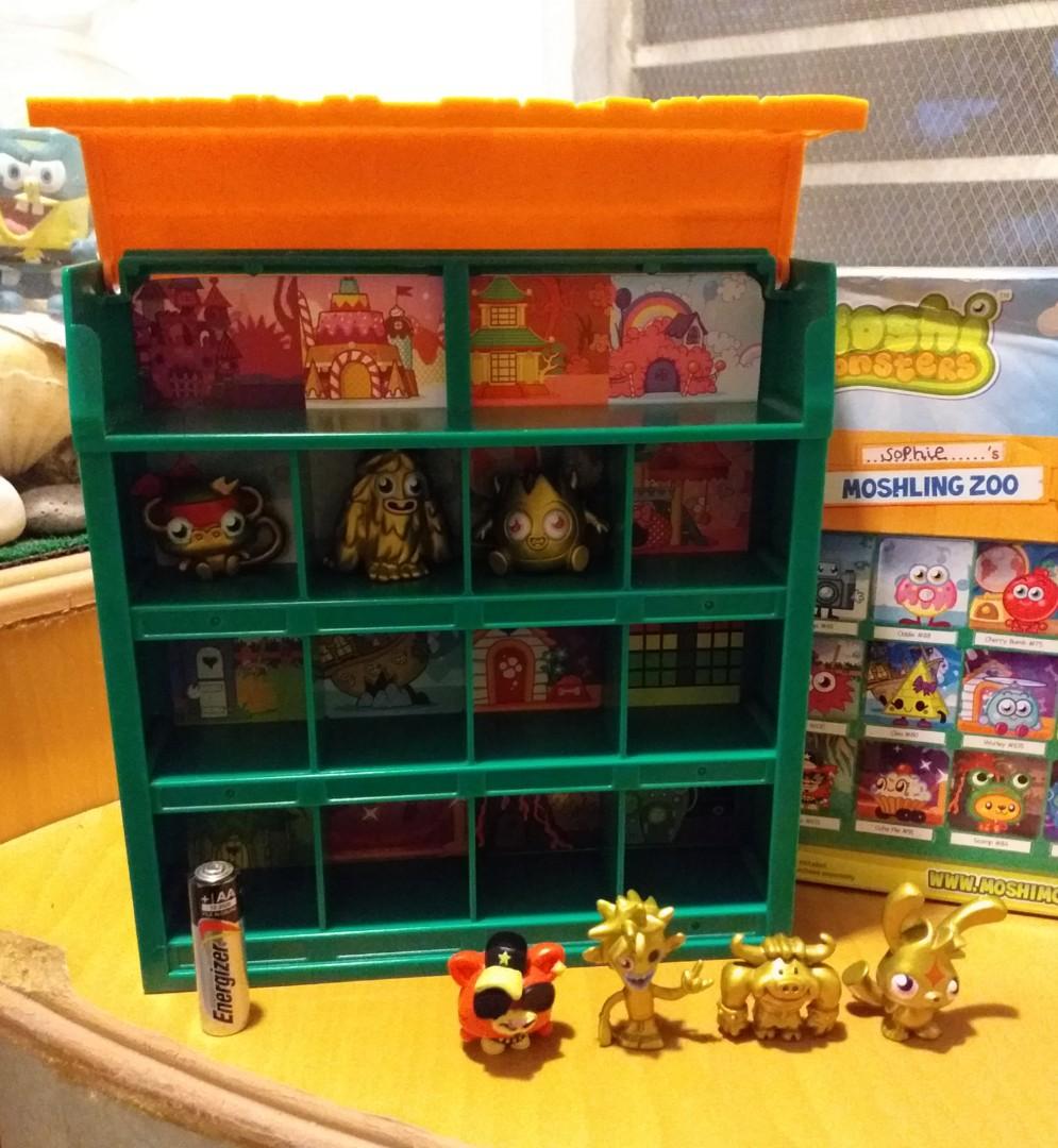 7 Units MOSHI MONSTERS with Moshling Zoo Display Case., Hobbies & Toys ...