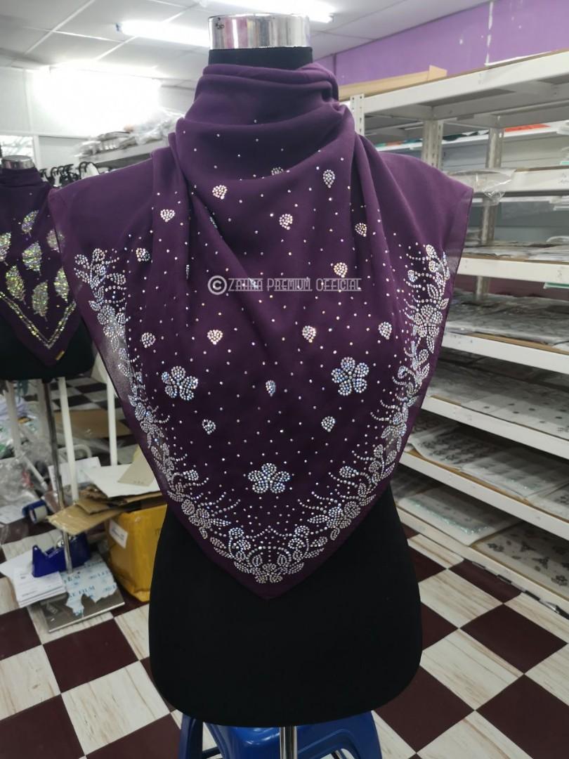 Bawal full belakang, Women's Fashion, Muslimah Fashion, Hijabs on Carousell