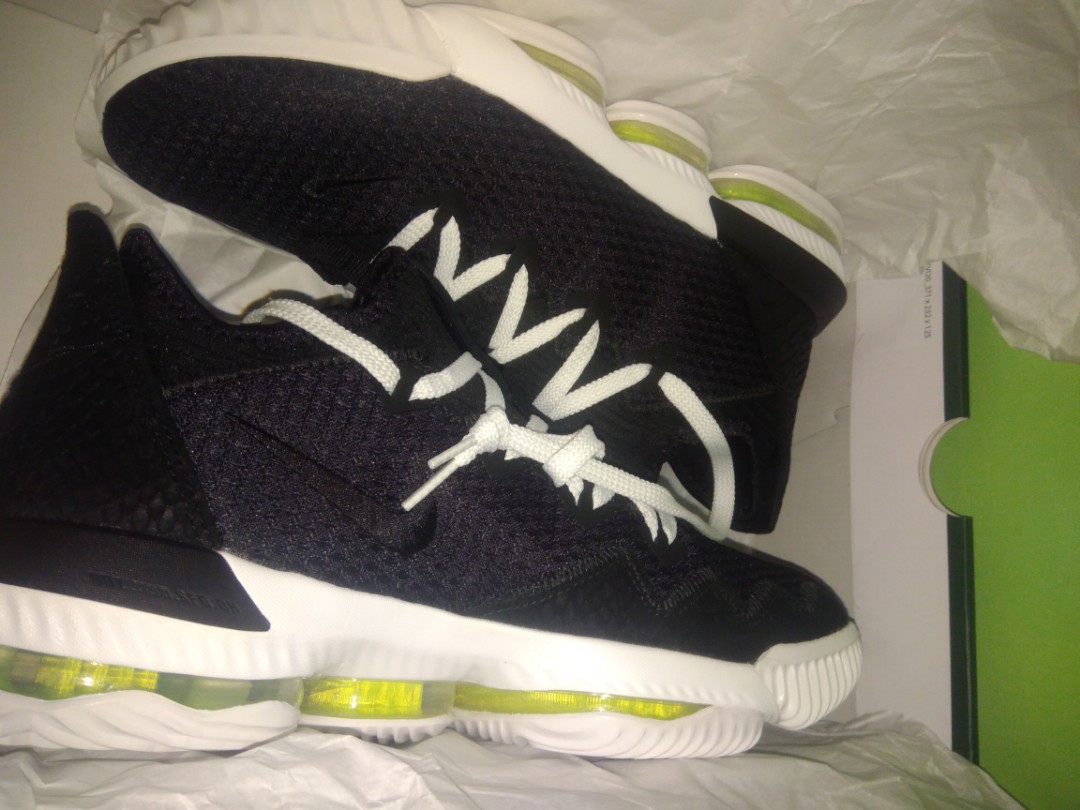 Lebron 16 low "Black Python", Men's Fashion, Footwear, Sneakers on ...