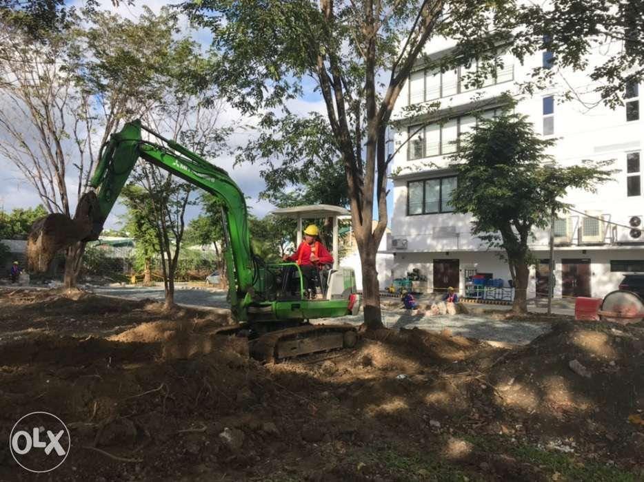 Mini BACKHOE for RENT with Breaker and Dozer, Commercial & Industrial ...