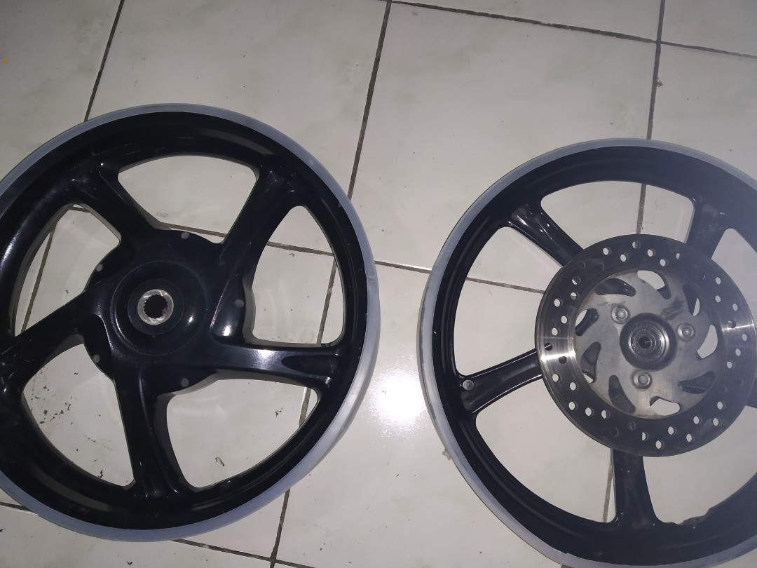 Mio Soul i 125 stock original mags with disk brake, Motorbikes ...