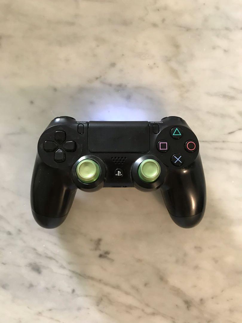 ORIGINAL PLAYSTATION CONTROLLER, Video Gaming, Gaming Accessories ...