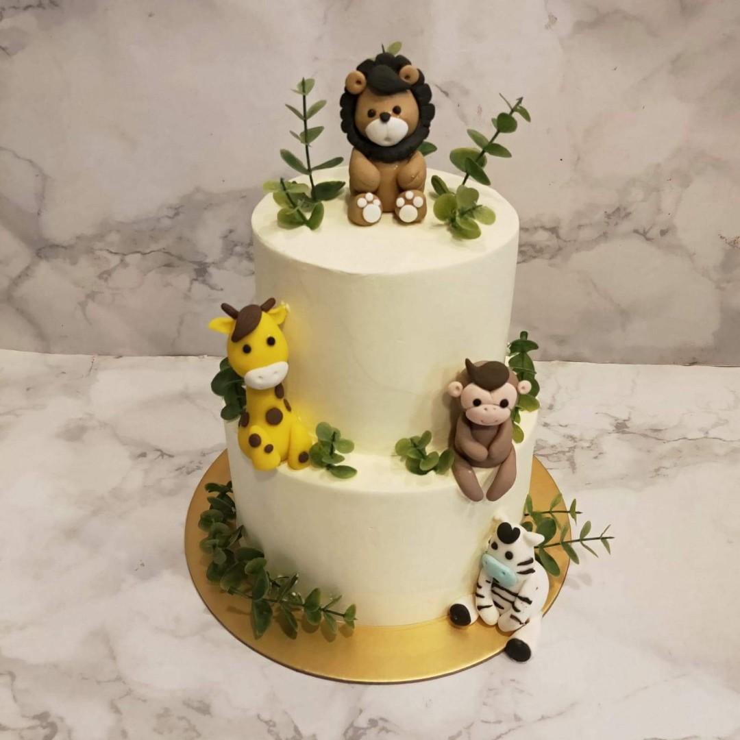 SAFARI Theme Two Tier Cake, Food & Drinks, Homemade Bakes on Carousell