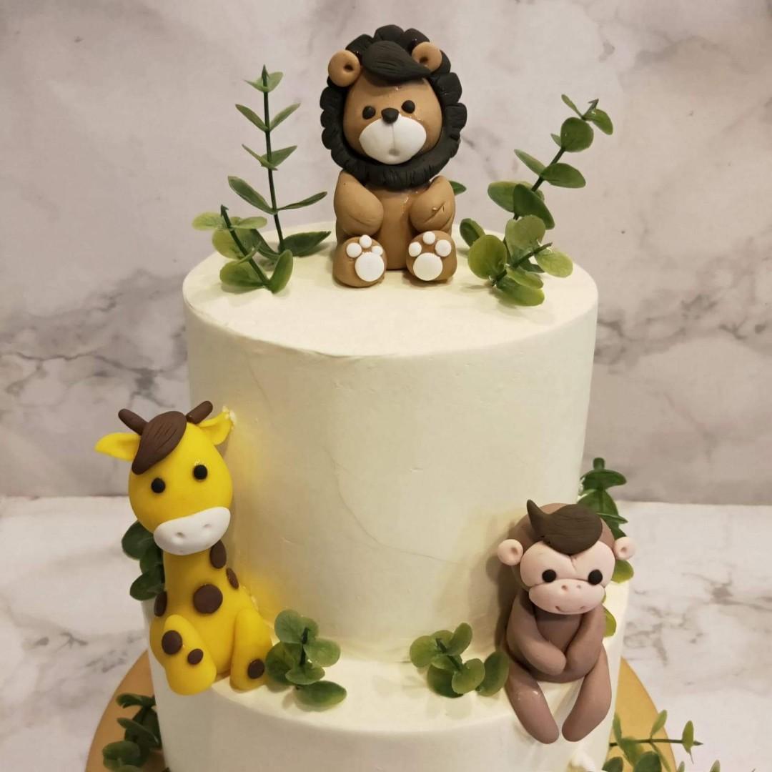 SAFARI Theme Two Tier Cake, Food & Drinks, Homemade Bakes on Carousell