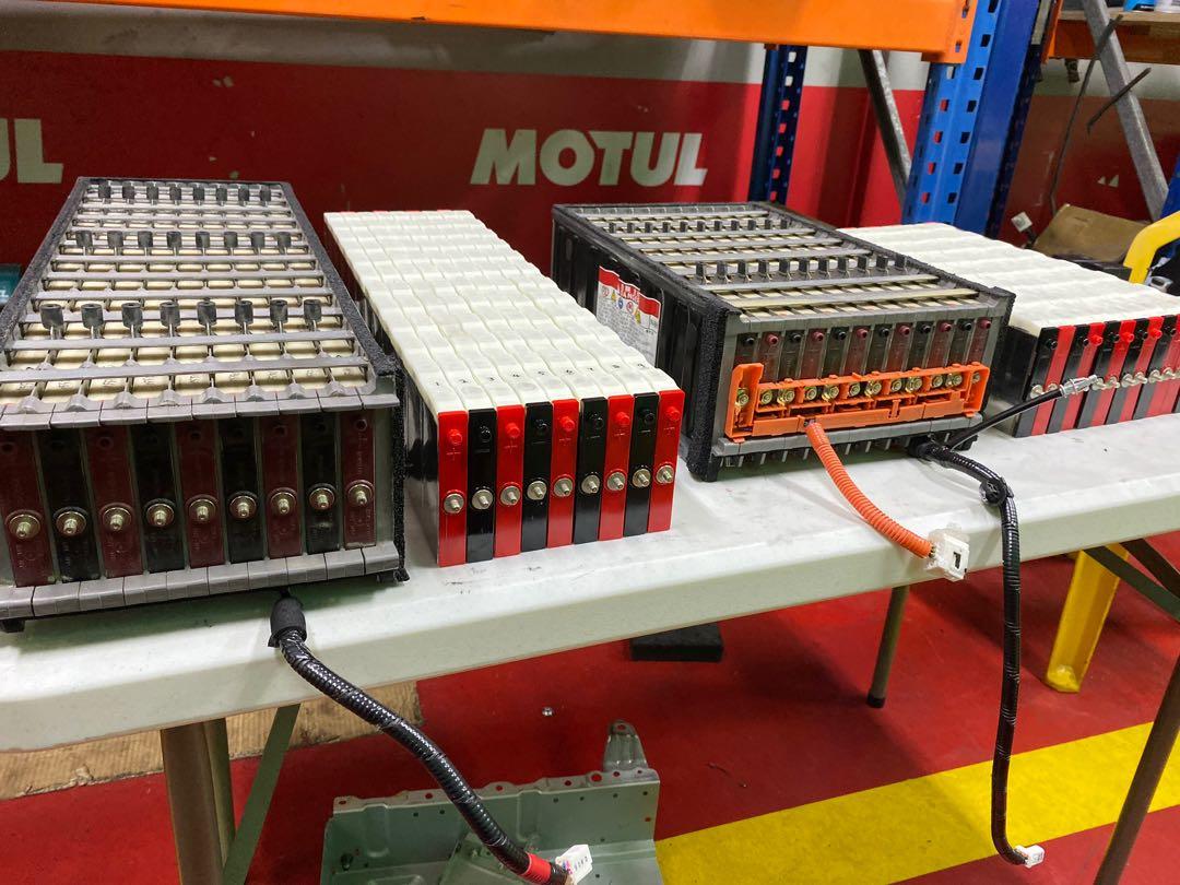 Toyota estima hybrid battery set, Car Accessories, Car Workshops ...