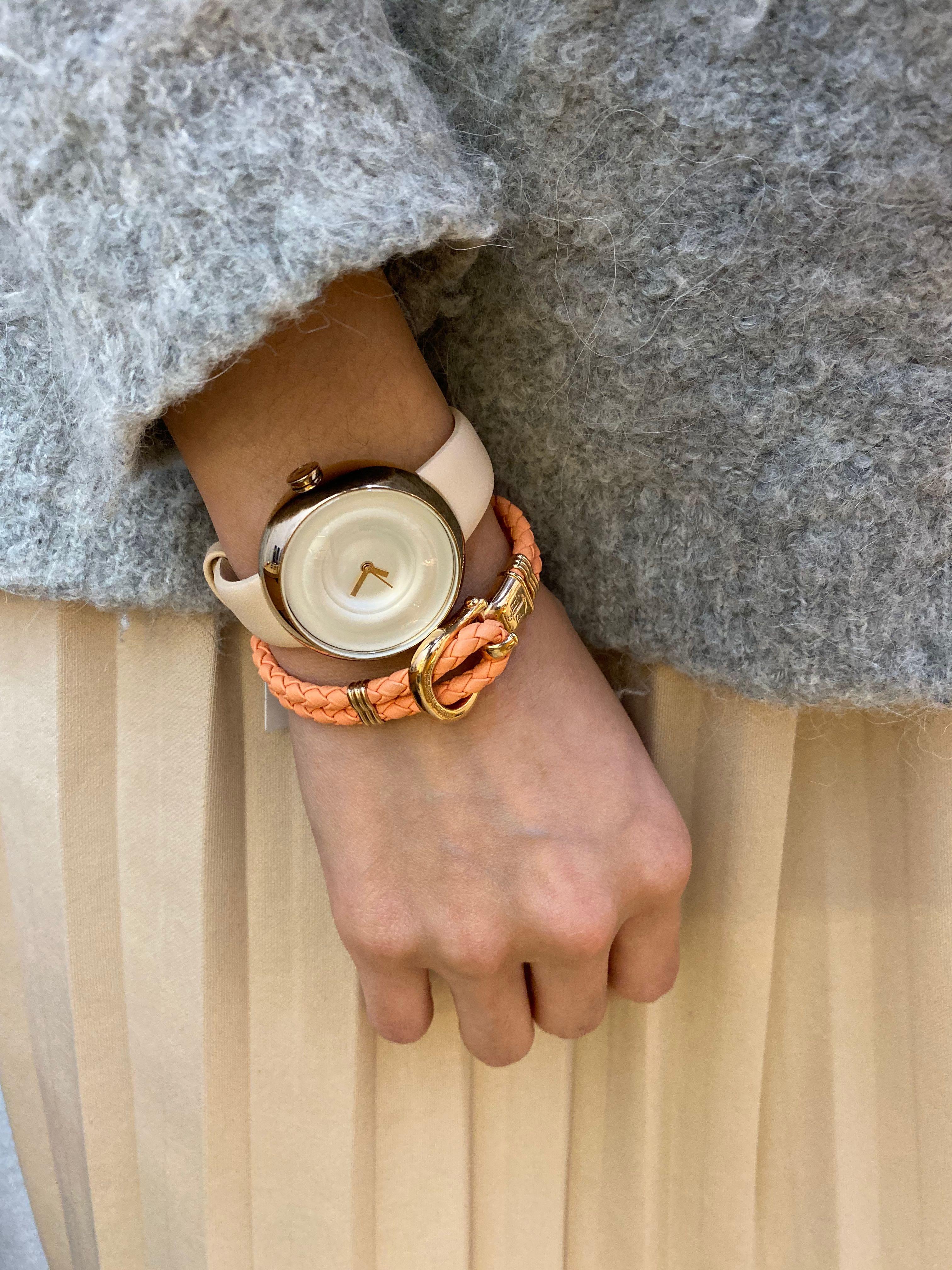 全新行貨 設有門市 Tacs Little Drop Watch 手錶 皮錶, 女裝, 飾物及配件, 鑽飾 - Carousell