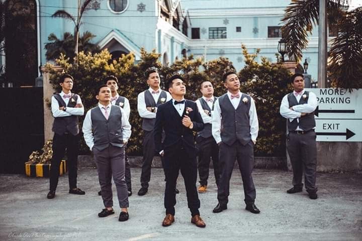 Entourage complete attire, Women's Fashion, Tops, Others Tops on Carousell