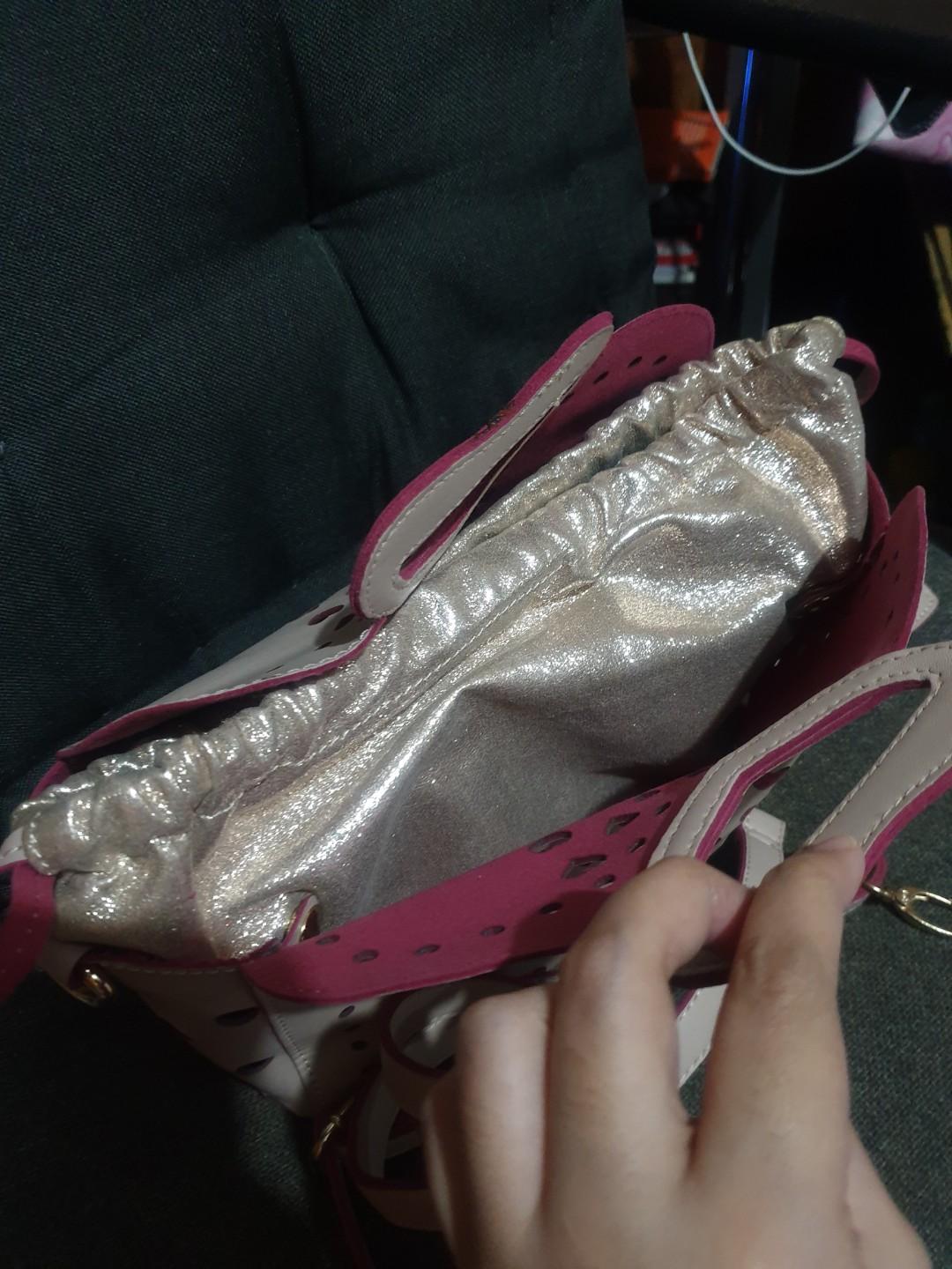 Hello Kitty Elvis 3-way Bag, Women's Fashion, Bags & Wallets, Cross ...