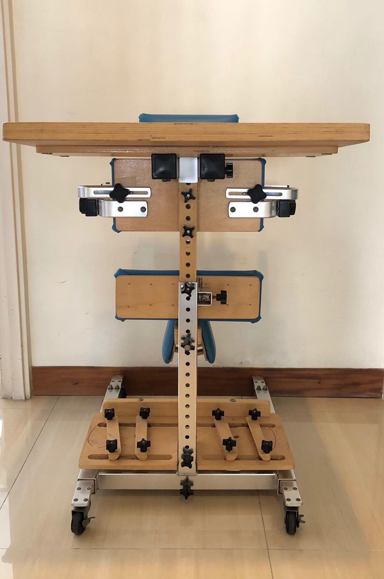 Kaye small vertical stander VS1, Health & Nutrition, Assistive ...