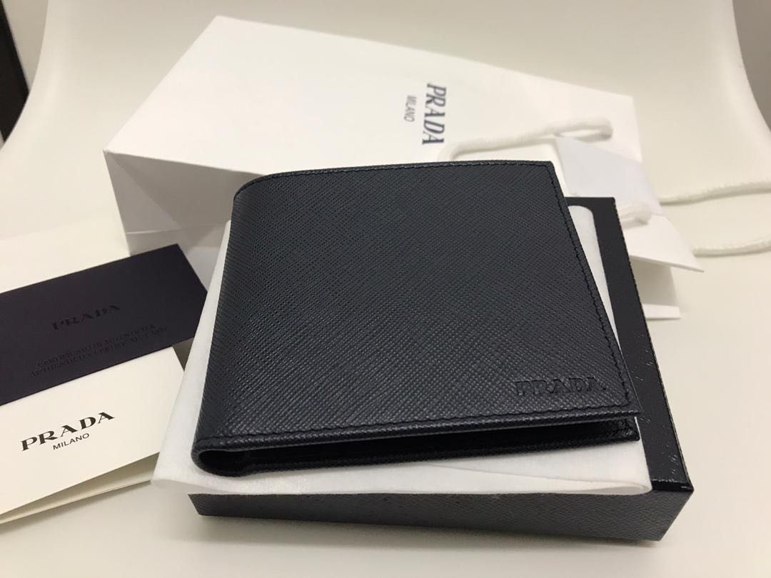 Prada Men's Wallet, Men's Fashion, Watches & Accessories, Wallets ...