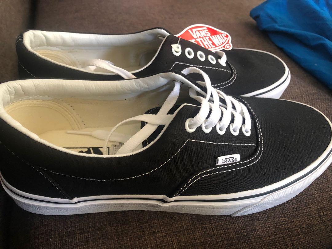Vans classic brand new no box, Men's Fashion, Footwear, Sneakers on ...