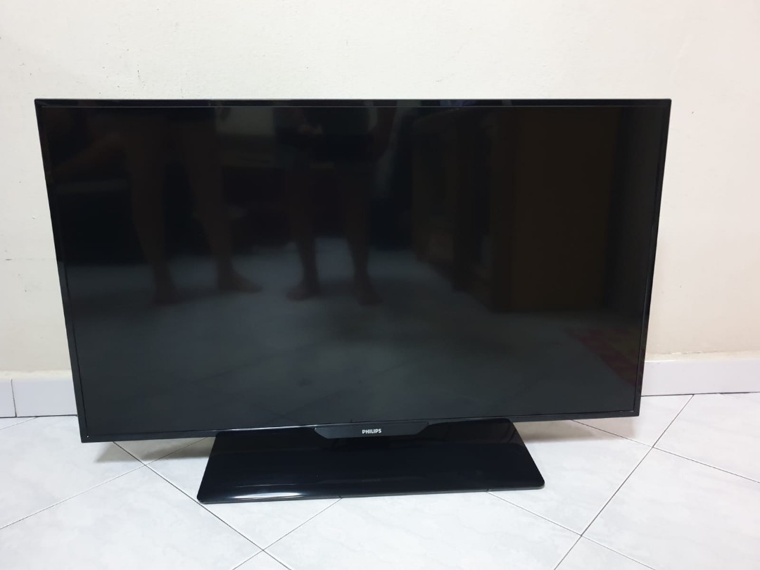 40" Philips LED TV, TV & Home Appliances, TV & Entertainment, TV on ...