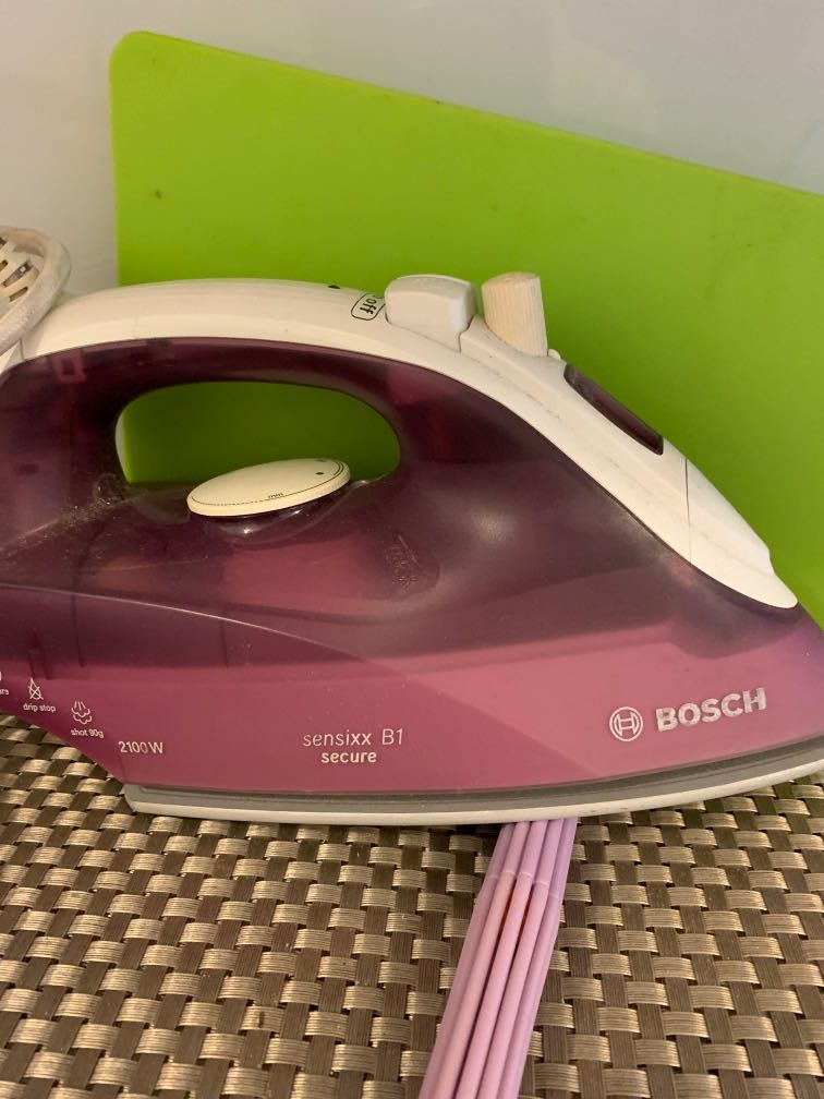 Bosch iron, TV & Home Appliances, Irons & Steamers on Carousell
