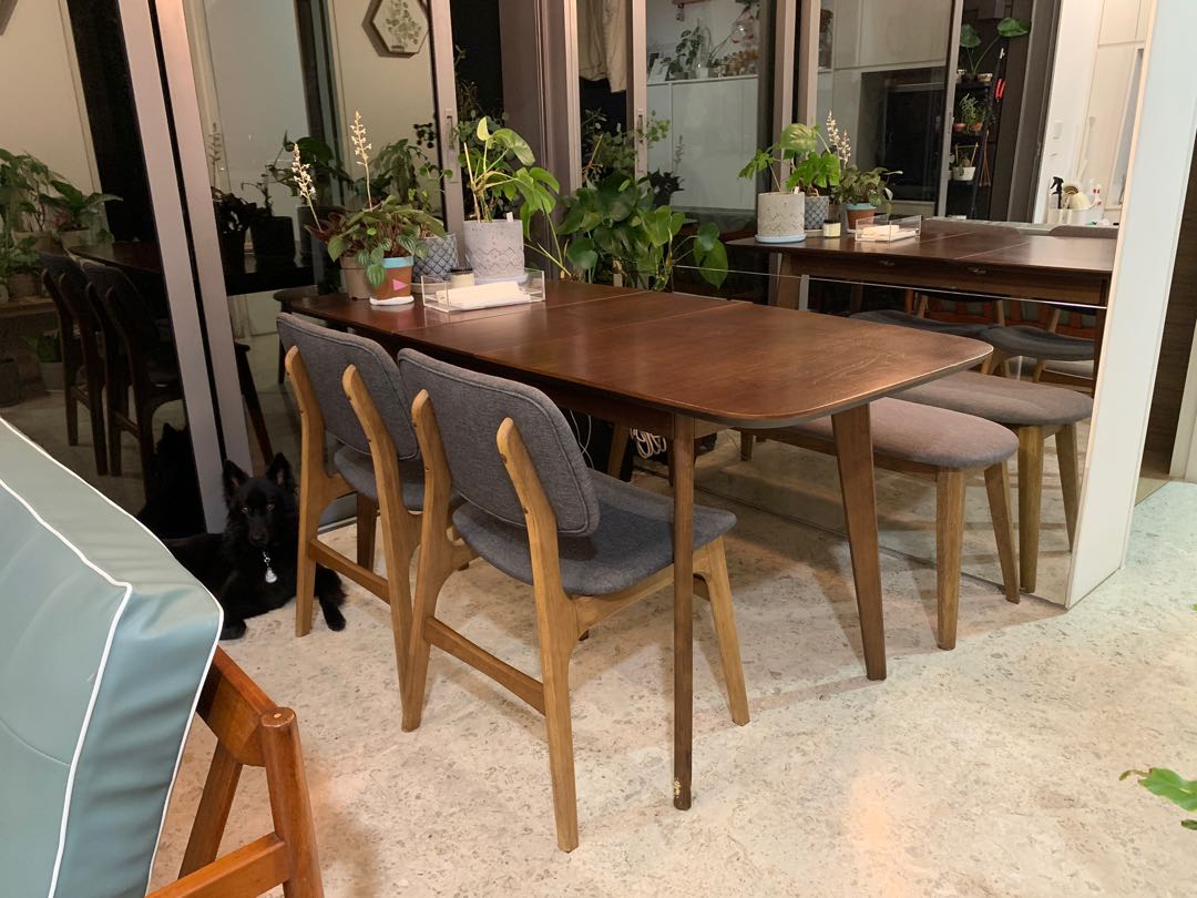 Extendable Castlery Dining Table Ruby, Furniture, Tables & Chairs on ...