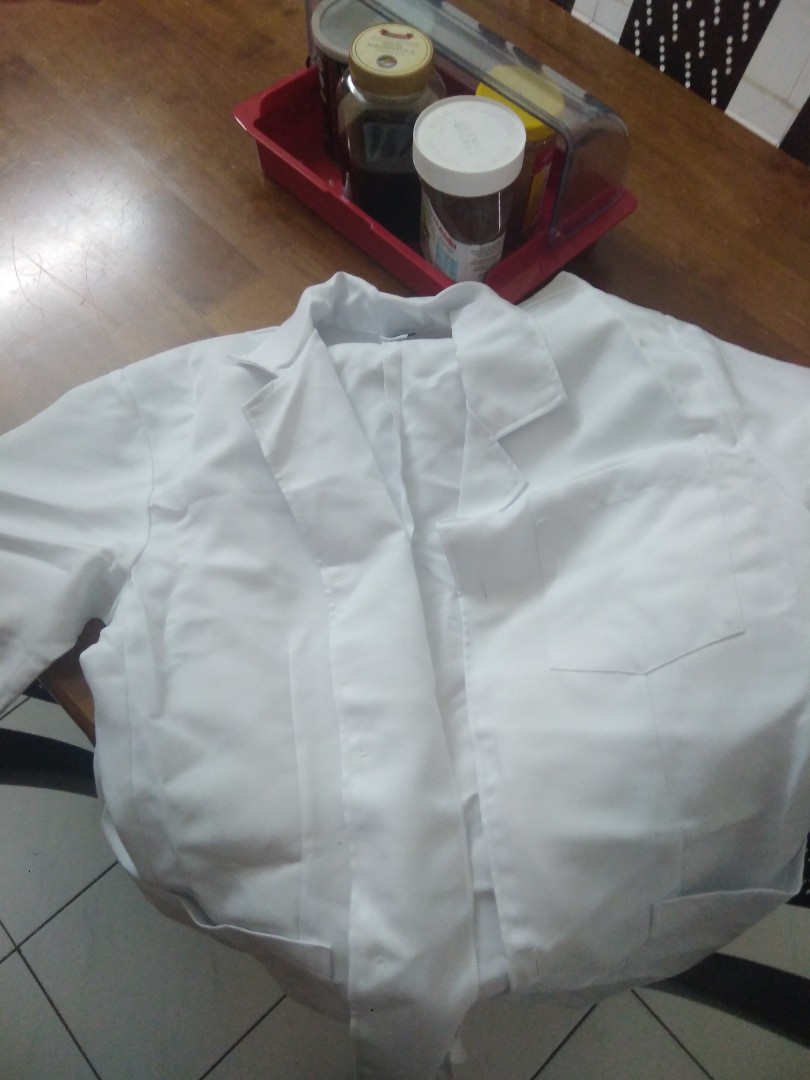 Lab coat, Women's Fashion, Muslimah Fashion, Baju Kurung & sets on ...