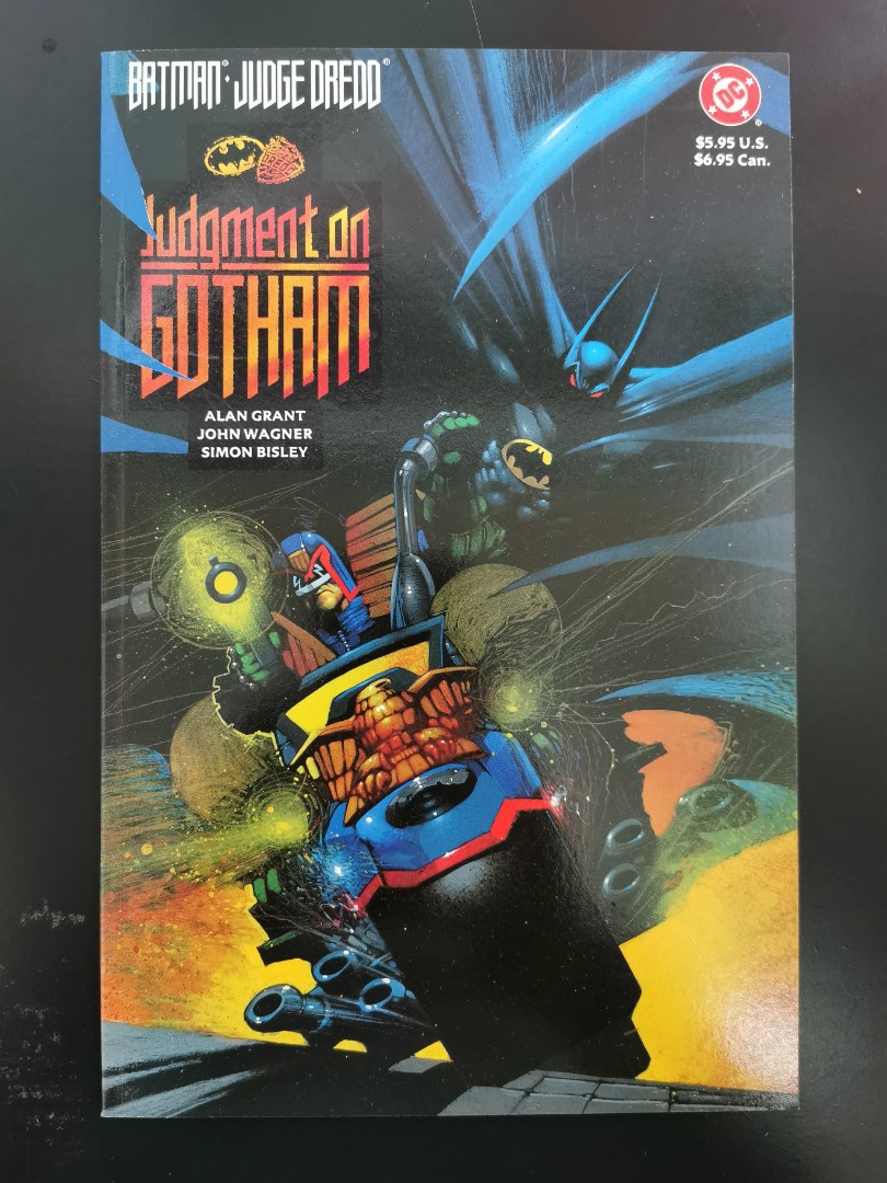 Batman Judge Dredd: Judgement on Gotham TPB, Hobbies & Toys, Books ...
