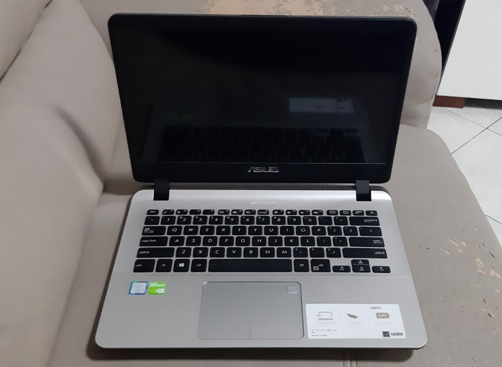 Laptop ringan ASUS VivoBook A407UB 2018 14 inch core I3 generasi 7 with 2gb NVDIA GFORCE ...