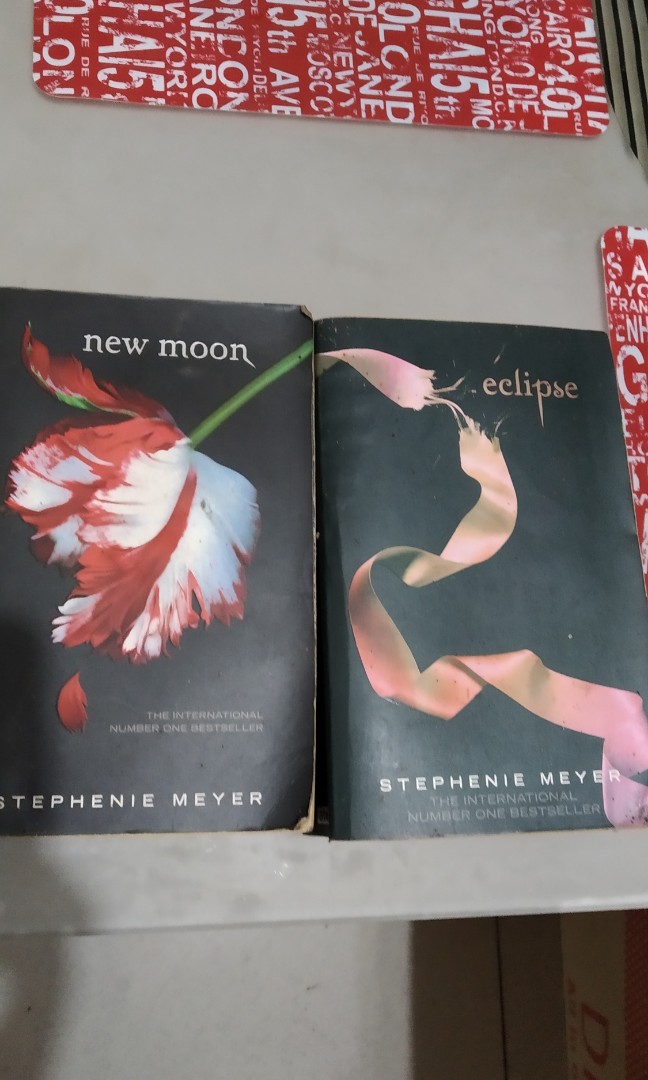New moon- Eclipse Book, Hobbies & Toys, Books & Magazines, Children's ...